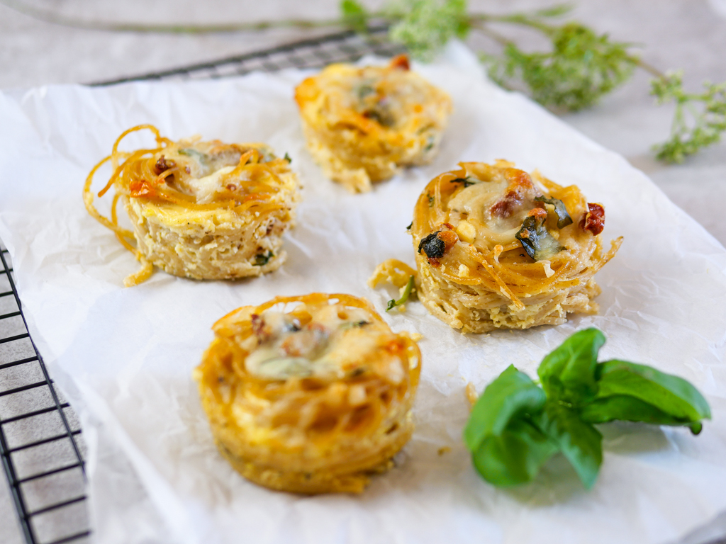 Spaghetti Muffins - Applethree - Food | Travel | Games